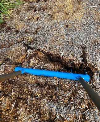 The Square Foot Gardener Broadfork | 24" wide | 6 tines – Treadlite ...