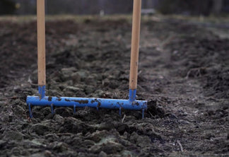 The Square Foot Gardener Broadfork | 24" wide | 6 tines – Treadlite ...