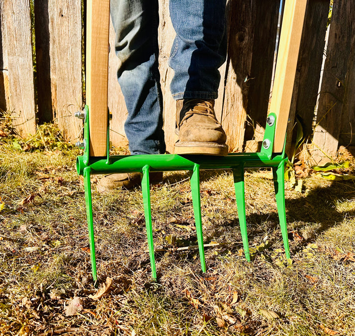 The Wren Treadlite Broadfork – Treadlite Broadforks